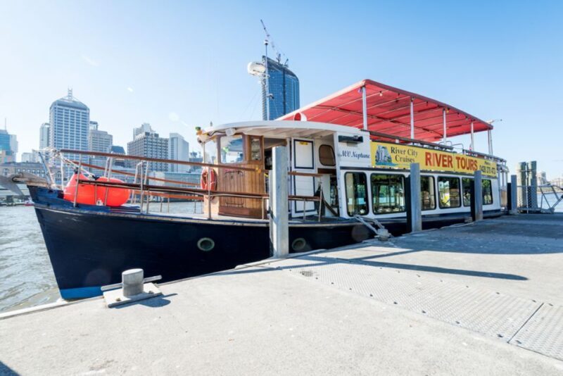Brisbane: Midday River Guided Sightseeing Cruise - Key Points