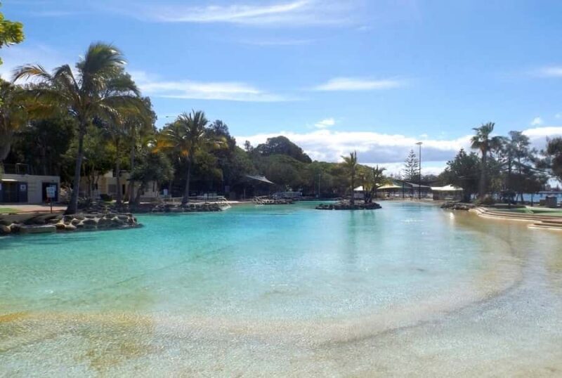 Brisbane: Redcliffe Peninsula Bee Gees and History Tour