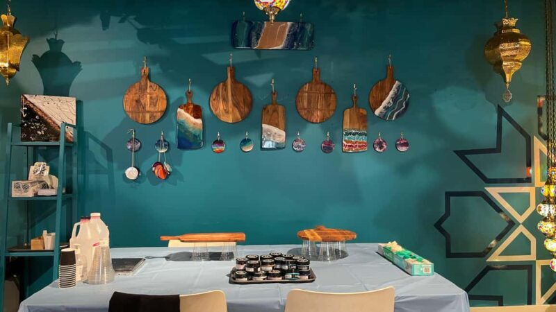 Brisbane: Resin Art Classes - Cheeseboards & Coasters - The Sum Up