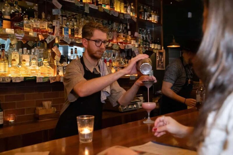 Brisbane: Small Bars and Street Art Tour with a Drink - Deep Dive into the Itinerary