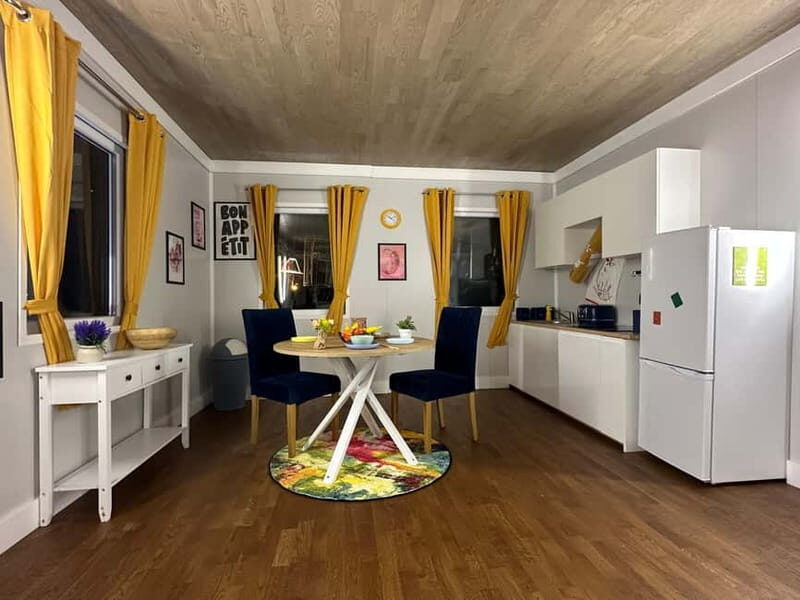 Bristol: Upside Down House Entry Ticket - Location and Practical Tips