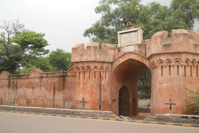 British Raj Heritage Tour in Delhi - Getting a Feel for the Experience