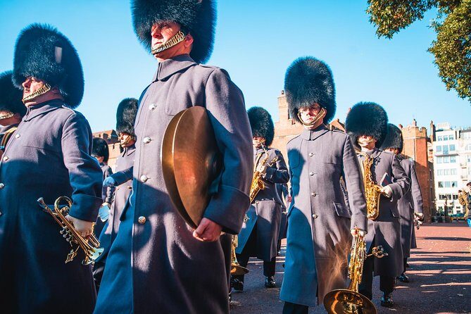 British Royalty walking tour including The Changing Of The Guard! - Who Should Consider This Tour?