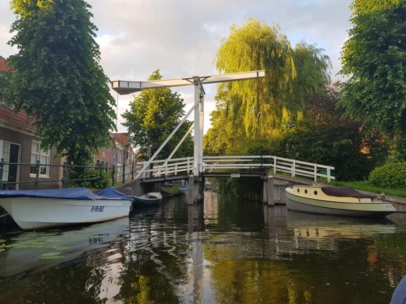 Broek in Waterland: Kayak Rental Close to Amsterdam - Why the Price Reflects Good Value