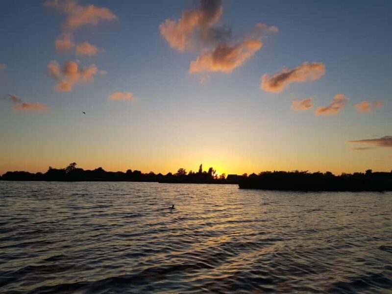 Broek in Waterland: Kayak Rental Close to Amsterdam - Accessibility and Logistics