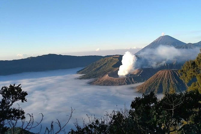 Bromo Sunrise Tour-Tumpak Sewu Waterfall-Ijen Crater 3 Days 2 Night - Who Should Consider This Tour?