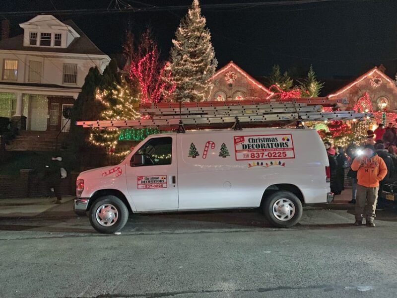 Brooklyn: 1.5-Hour Dyker Heights Christmas Walking Tour - The Value of the Tour