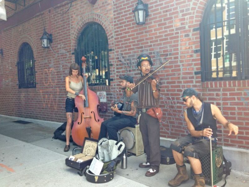 Brooklyn: 2-Hour Best of Brooklyn Walking Tour -Williamsburg - Meeting Point and Practical Details