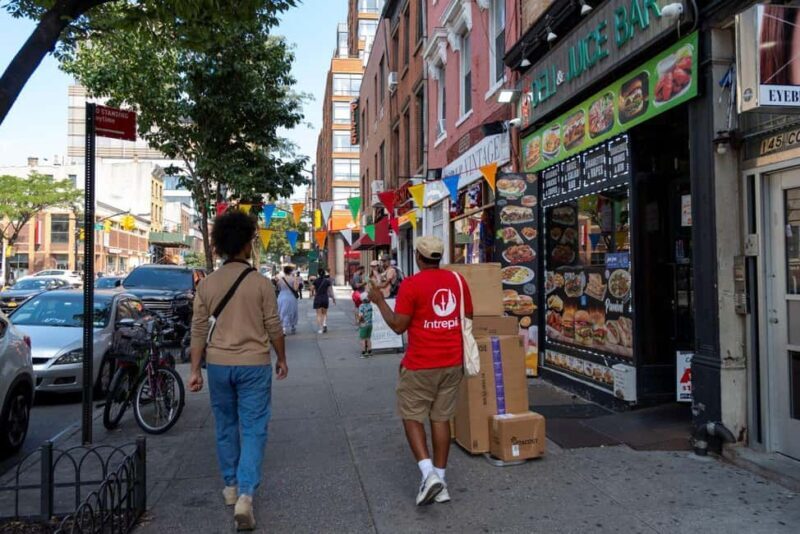 Brooklyn Food Tour of Mom-and-Pop Culinary Gems - The Guides and the Personal Touch