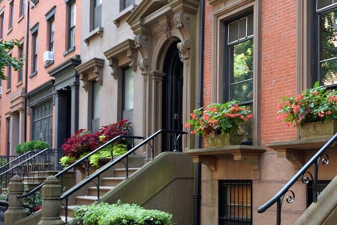 Brooklyn Heights: A Self-Guided Tour from the Promenade to Truman Capote's house - What Travelers Say