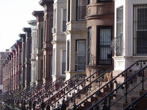 Brooklyn Heights, Brooklyn Bridge, and DUMBO Food Tour - A Deep Dive into the Tour Experience
