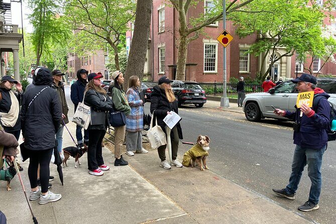 Brooklyn Heights: New York City's First Suburb - A Deep Dive into the Brooklyn Heights Tour
