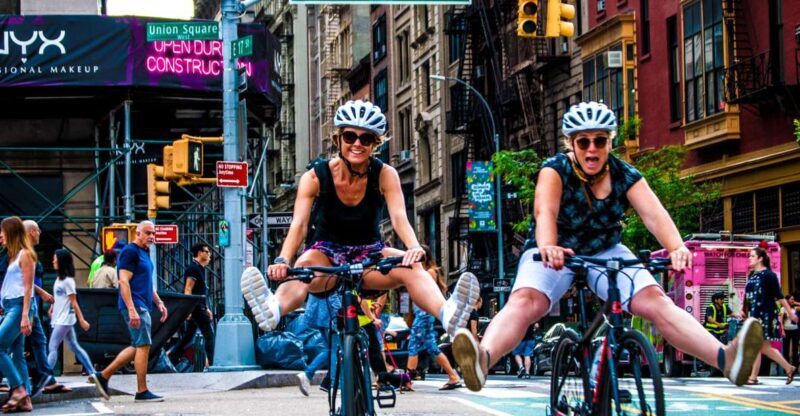 Brooklyn: Sightseeing Bike Tour with Local Guide - Scenic Stops and Noteworthy Landmarks