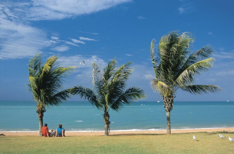 Broome: Half-Day Beach and Sunset Tour - From Heritage to Local Culture