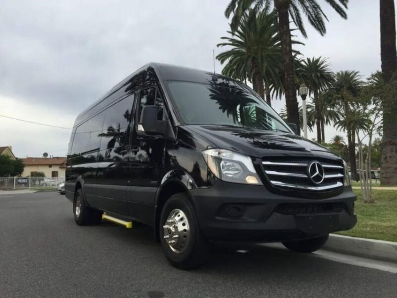 Brown Field Municipal Airport: Shuttle Service to Carlsbad - An In-Depth Look at the Brown Field Shuttle Experience