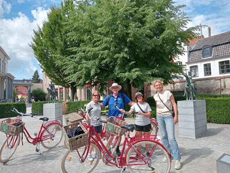 Bruges: Guided Retro Bike Tour of Highlights and Hidden Gems - What to Expect on the Day