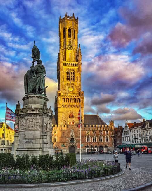 Bruges: Guided Walking Tour of the City - Group Size, Duration, and Practical Details
