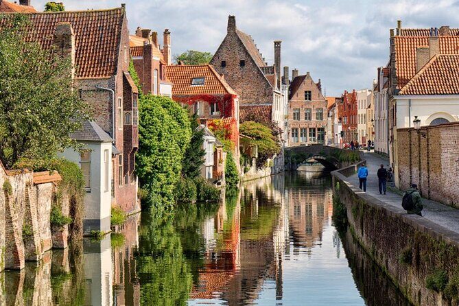 Bruges Highlights, Boat, Beer, Chocolate Day trip from Paris - The Sum Up