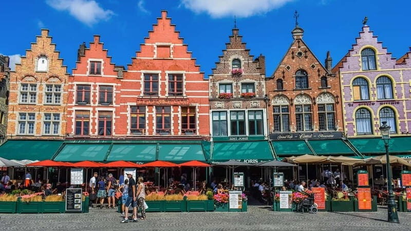 Bruges: Private Walking Tour with Canal Cruise - Key Points