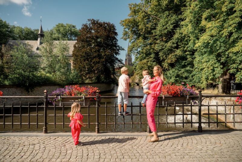 Bruges : Your private 30min. photoshoot in the medieval city - Key Points