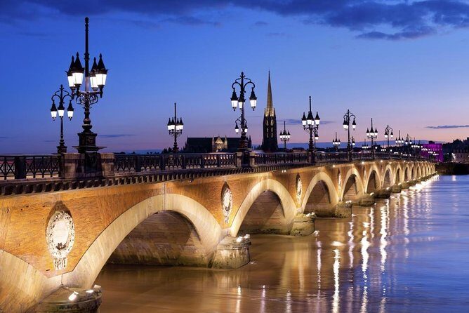 Brunch and cruise on the Garonne in Bordeaux - A Scenic Sail on Bordeaux’s Garonne