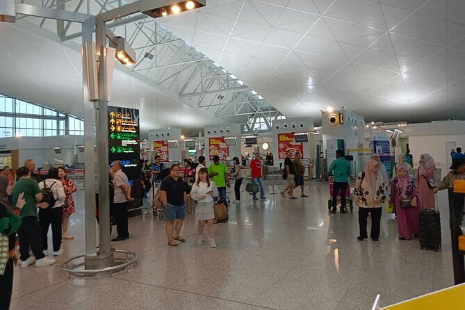 Brunei International Airport Transfer Service (max 7pax) - Key Points