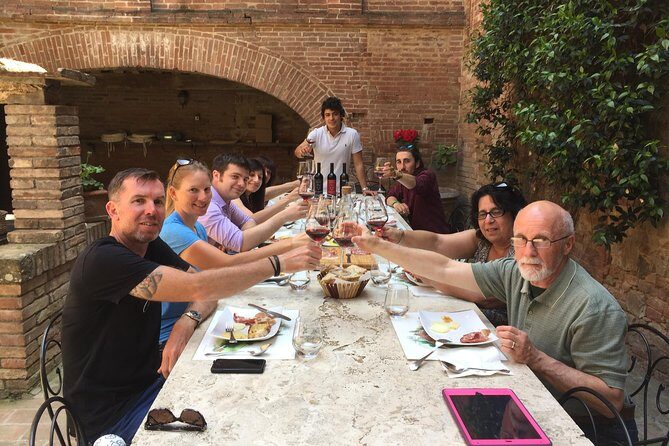Brunello di Montalcino, small biodynamic wineries - The Sum Up