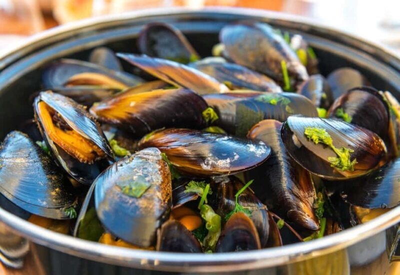 Brussels: Food Tour with Lunch, Chocolate, Beer, & Waffles - Key Points
