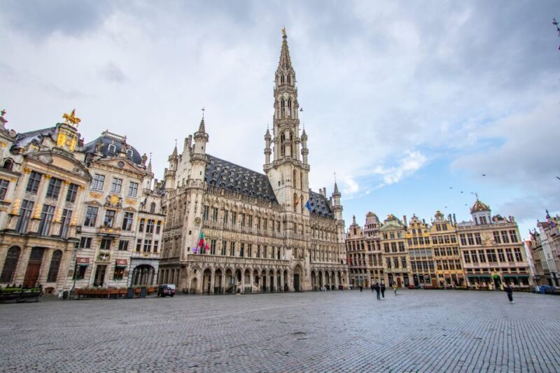 Brussels: Private Exclusive History Tour with a Local Expert - The Itinerary in Detail