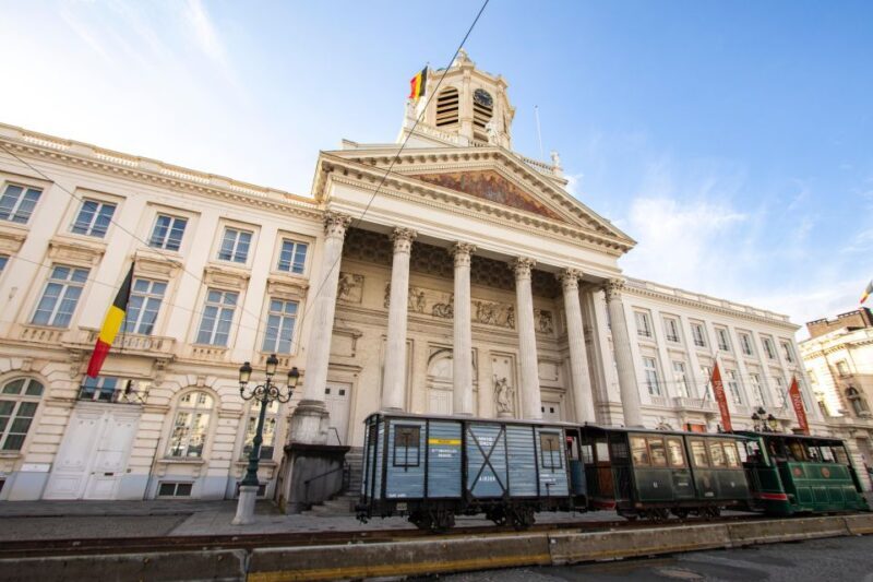 Brussels: Private Exclusive History Tour with a Local Expert - The Experience and Why It Works