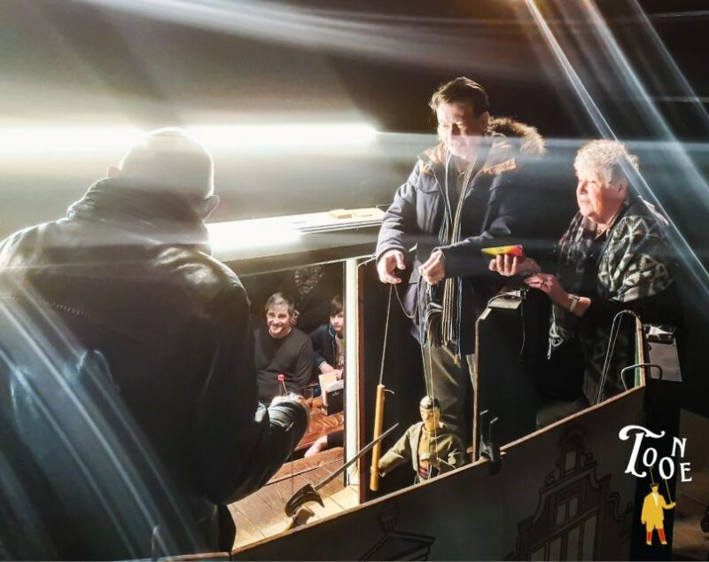 Brussels: Private Tour of Theatre Toone with Snacks and Beer - Who Should Consider This Tour?