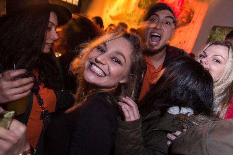 Brussels: Pub Crawl and Nightlife Party Experience - The Experience in Detail