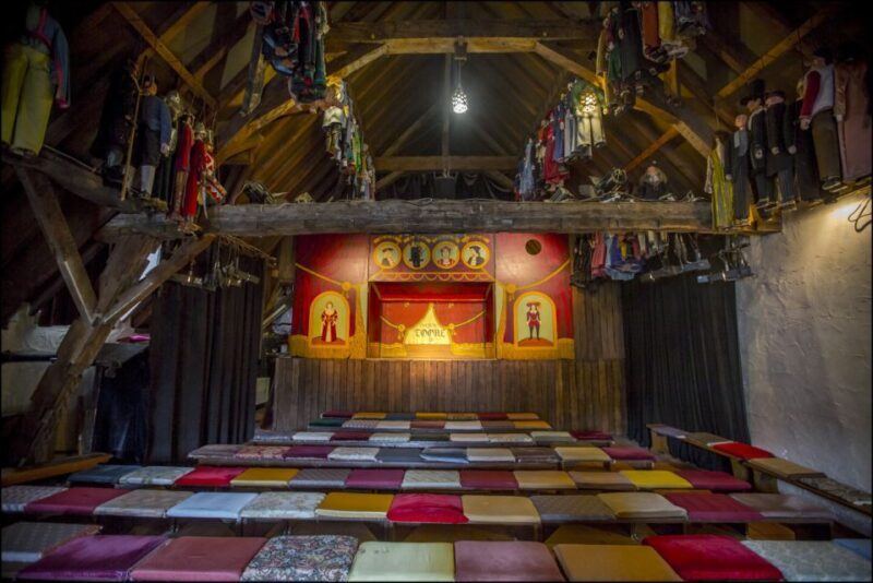 Brussels: The Three Musketeers Private Puppet Show - The Itinerary in Detail
