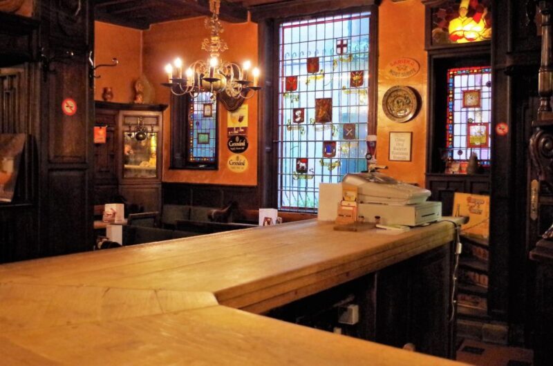 Brussels: Walking Tour with Belgian Lunch, Chocolate, & Beer - The Belgian Lunch: Mussels, Beef Stew, and Gratin