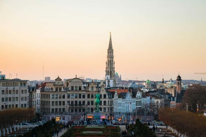 Brussels: Where Comics, Culture & Quirk Collide Walking Tour - Exploring Brussels’ Comic Art Scene