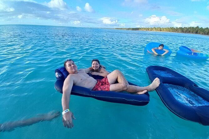 BRYMAR VIP Tour, Bayahibe and Saône Island. Come and sail in style! - The Experience of the Boat and Crew