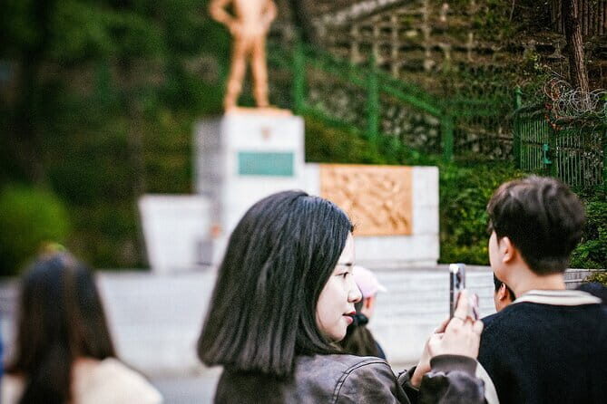 Buam dong Walking Tour Art, History and Parasite in Seoul - Itinerary Deep Dive: What You’ll See and Experience