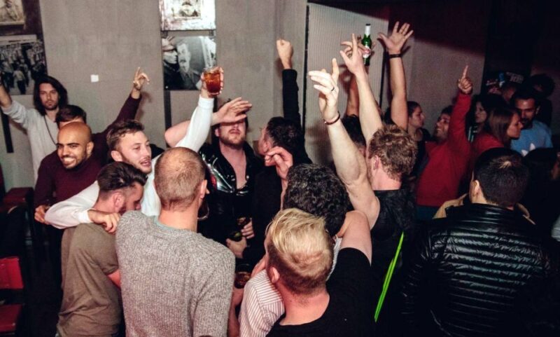 Bucharest: Bachelor Party - Custom Bar Crawl - Who Would Enjoy This Experience?