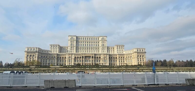 Bucharest City Tour 3 Hours, photo stops and visits - The Value of Guided Commentary and Photo Stops