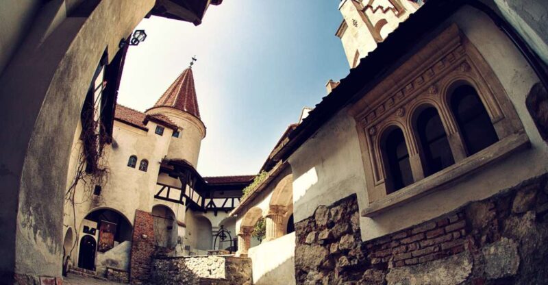 Bucharest: Dracula Castle, Peles Castle & Brasov Guided Tour - FAQ