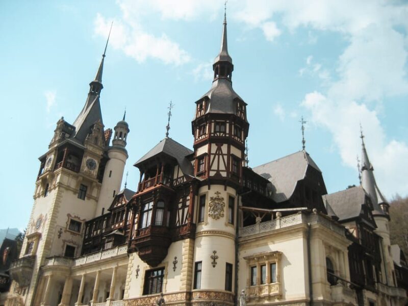 Bucharest: Dracula's Castle, Pele Castle & Braov Day Trip - Practicalities of the Tour
