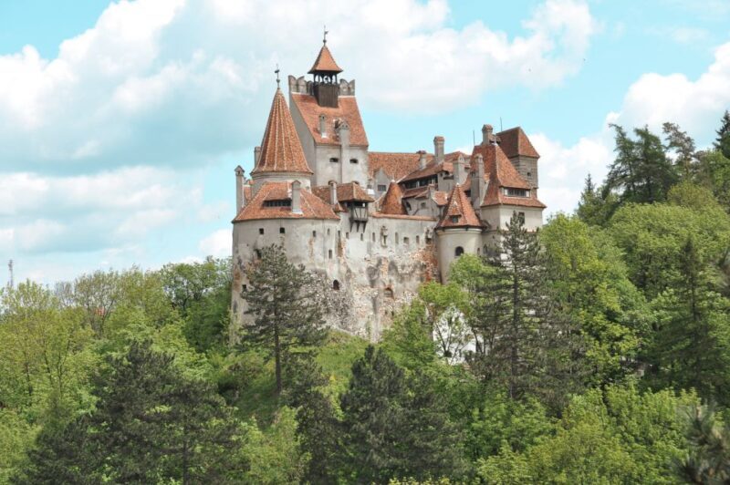 Bucharest: Dracula's Castle, Peles Castle, & Brasov Old Town - FAQs