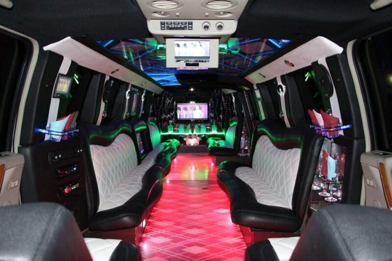 Bucharest Limousine & VIP Clubbing - The Experience in Detail
