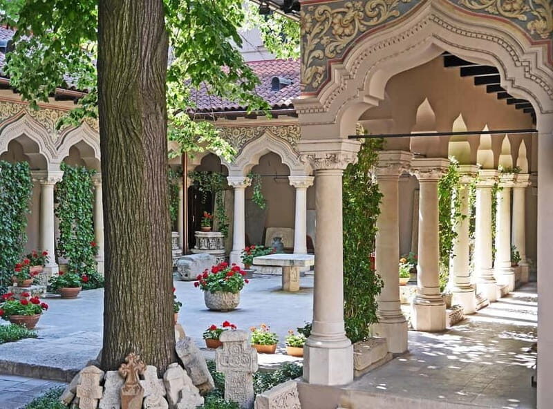 Bucharest: Old Town & Historical Landmark Guided Tour - Discovering Bucharest’s Heart