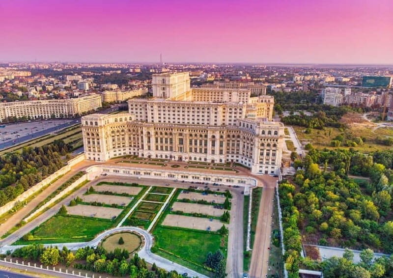 Bucharest : Parliament, Village Museum & Ceauescu Mansion - Wrap-up & Return