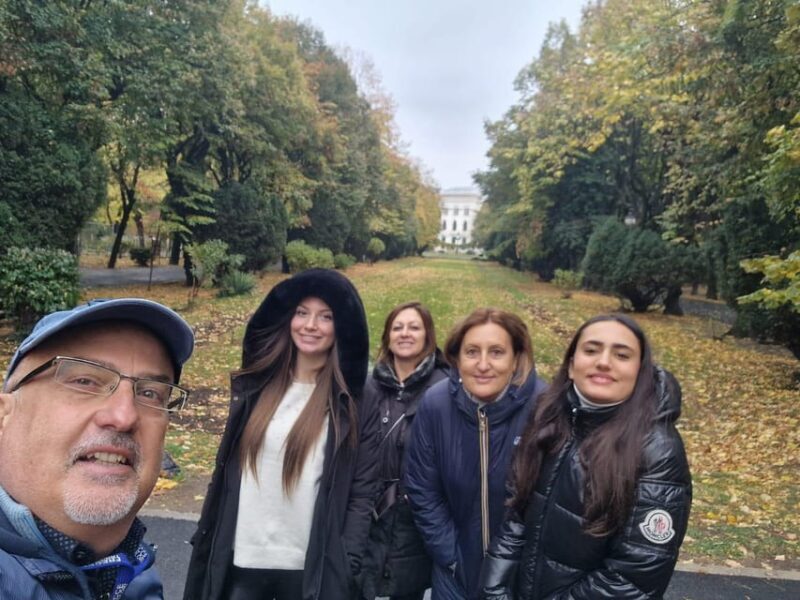 Bucharest: private and exclusive Italian walking tour - What Sets This Tour Apart