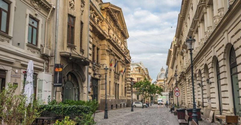 Bucharest: Private Exclusive History Tour with Local Expert - Key Points