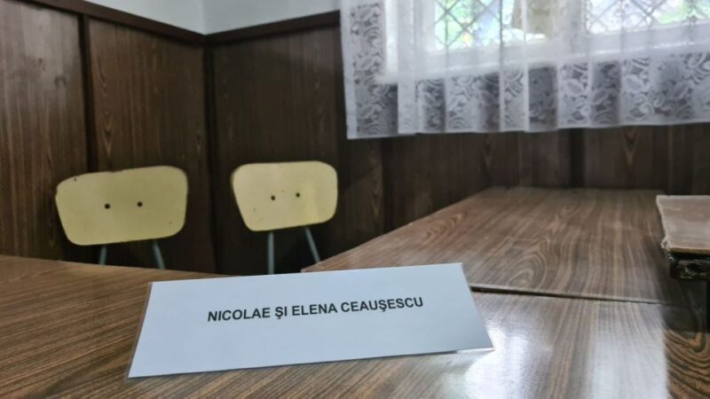 Bucharest: Private Last Days of Ceausescu Tour in a Dacia - Authentic Perspectives from Reviewers