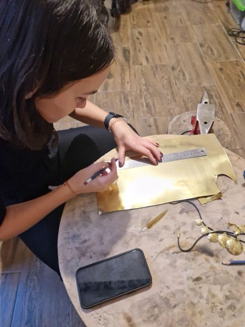Bucharest: Real Roma Community - Crafting Workshop - Authenticity and Impact