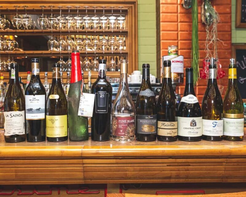 Bucharest: Romanian Lunch Offer & Sparkling Wine - The Value and Practical Details